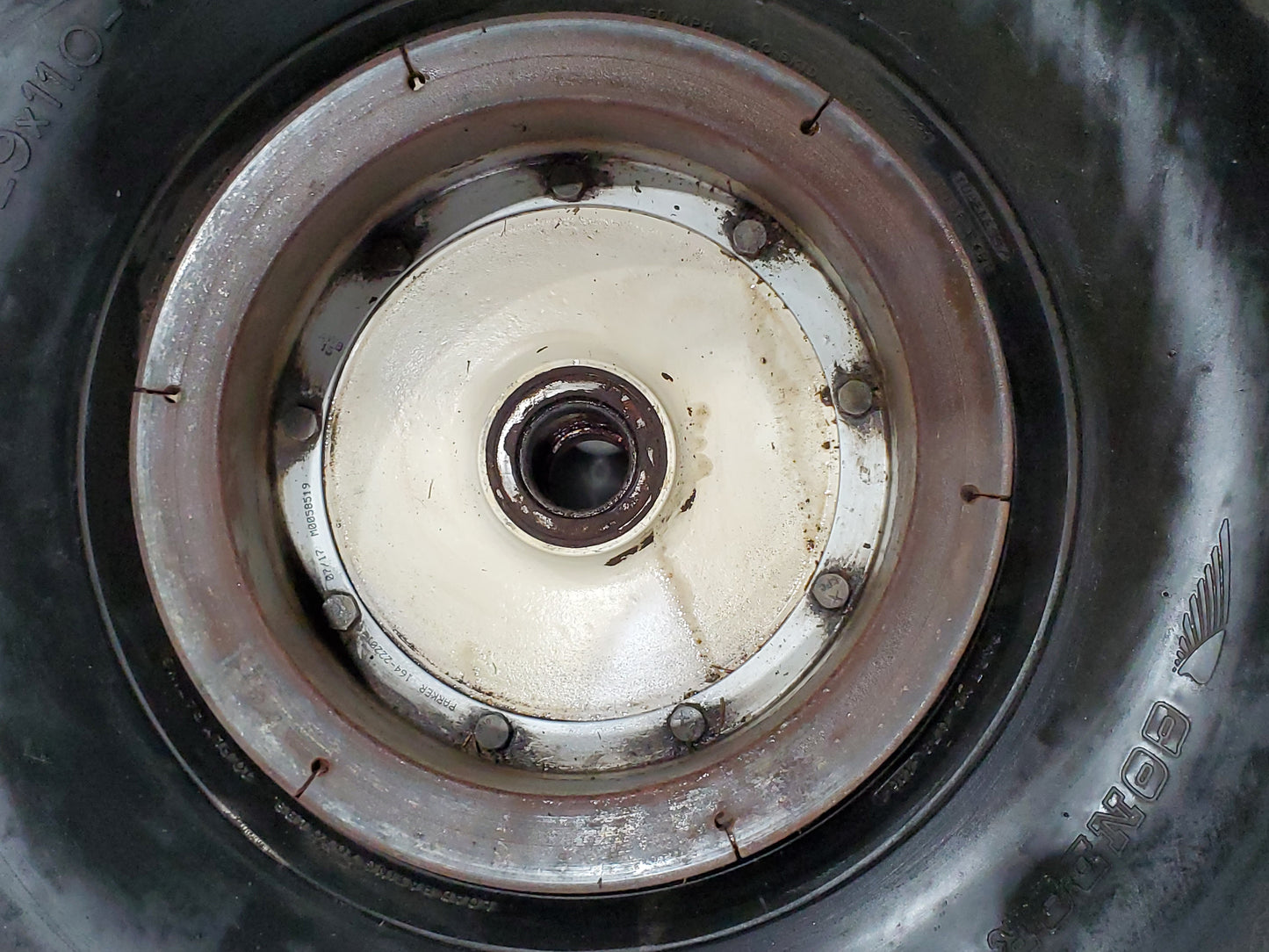 MLG Wheel Assy - Cessna 208B Caravan - Cleveland - 5H-NWA - 2 of 2 ...