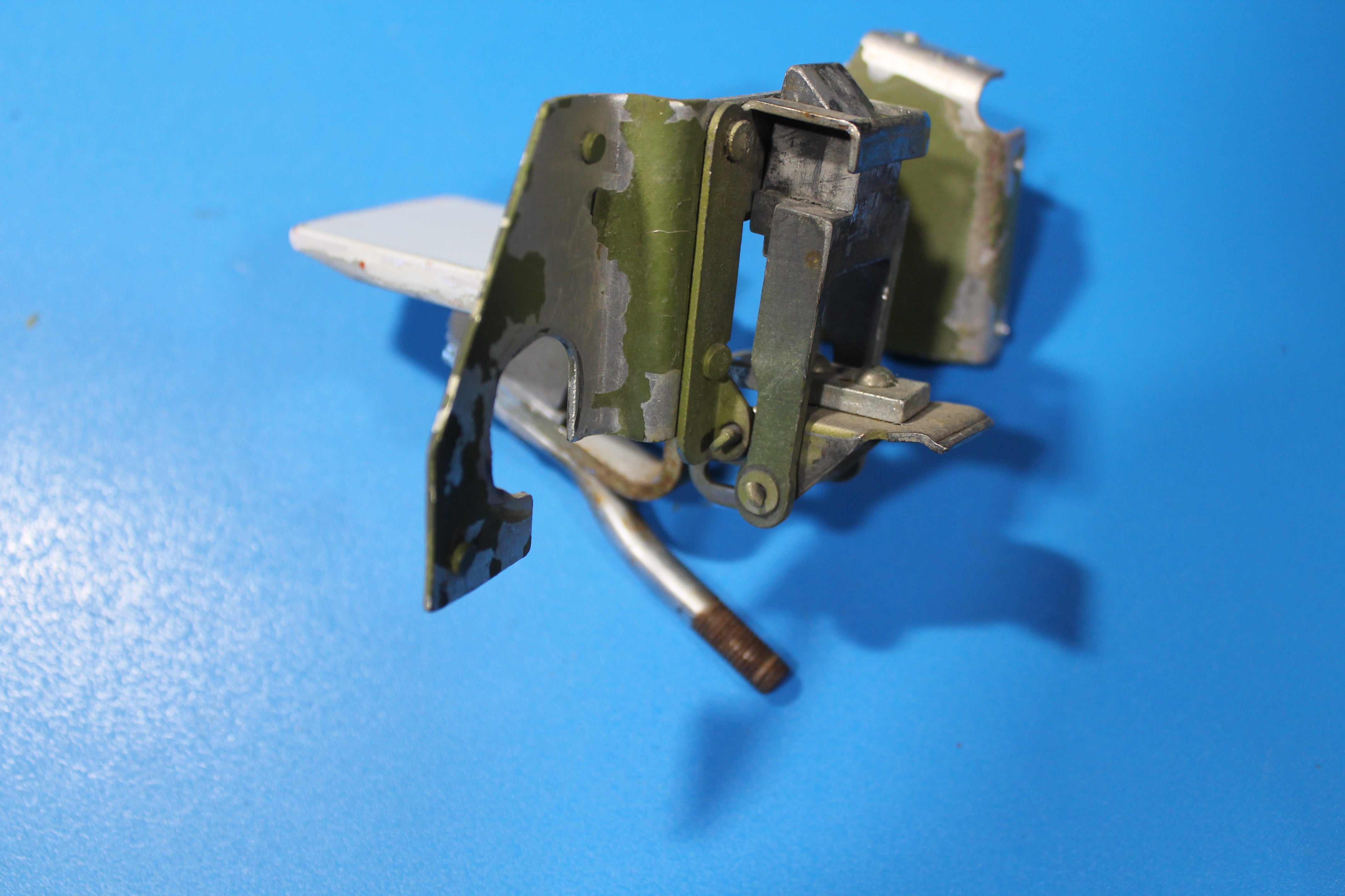 Baggage Door Latch Assembly - Cessna - C-FCDN – Global Aircraft Industries