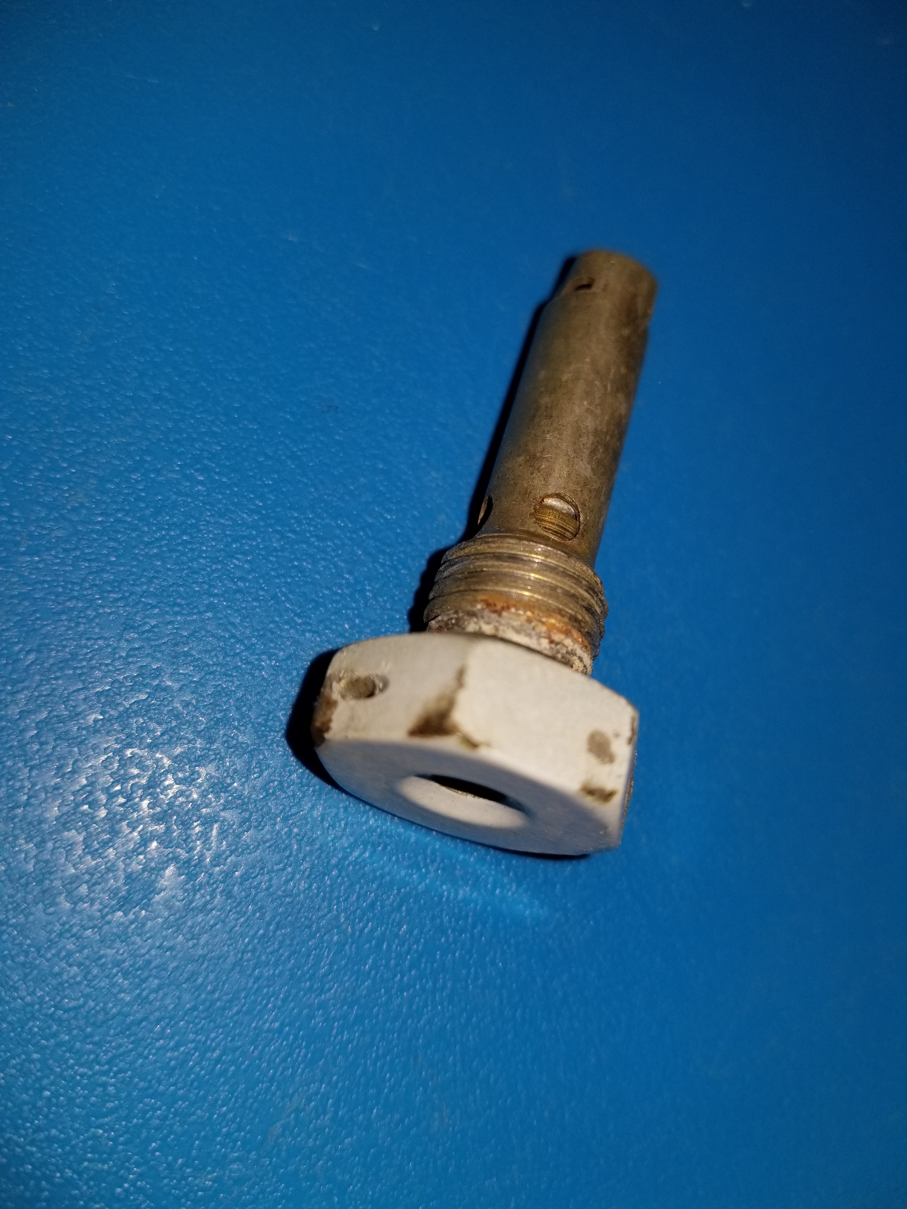 Fuel Tank Drain Valve - C-FPDO – Global Aircraft Industries