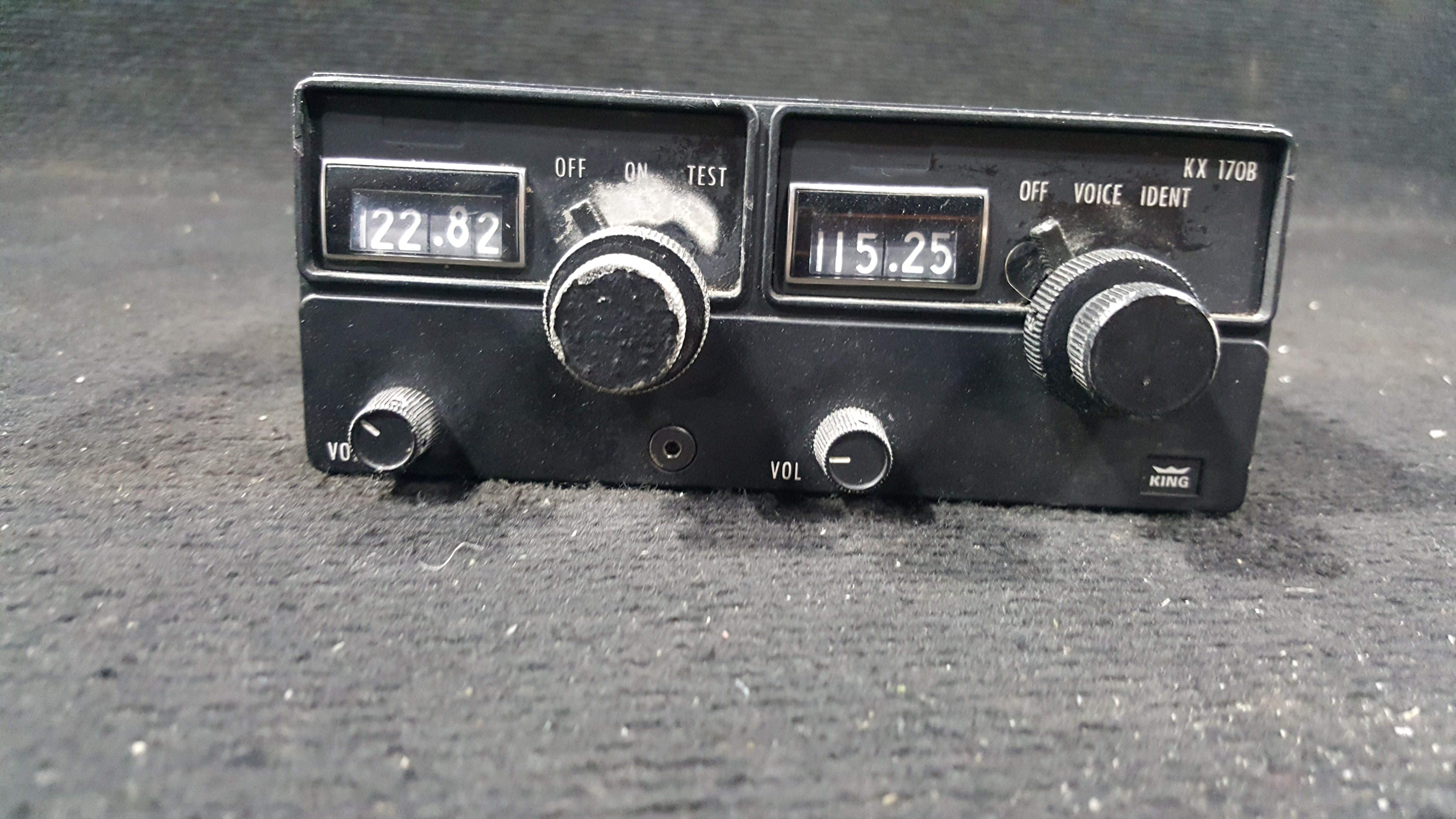 Radio - NAV/COMM - King - C-FKYZ – Global Aircraft Industries