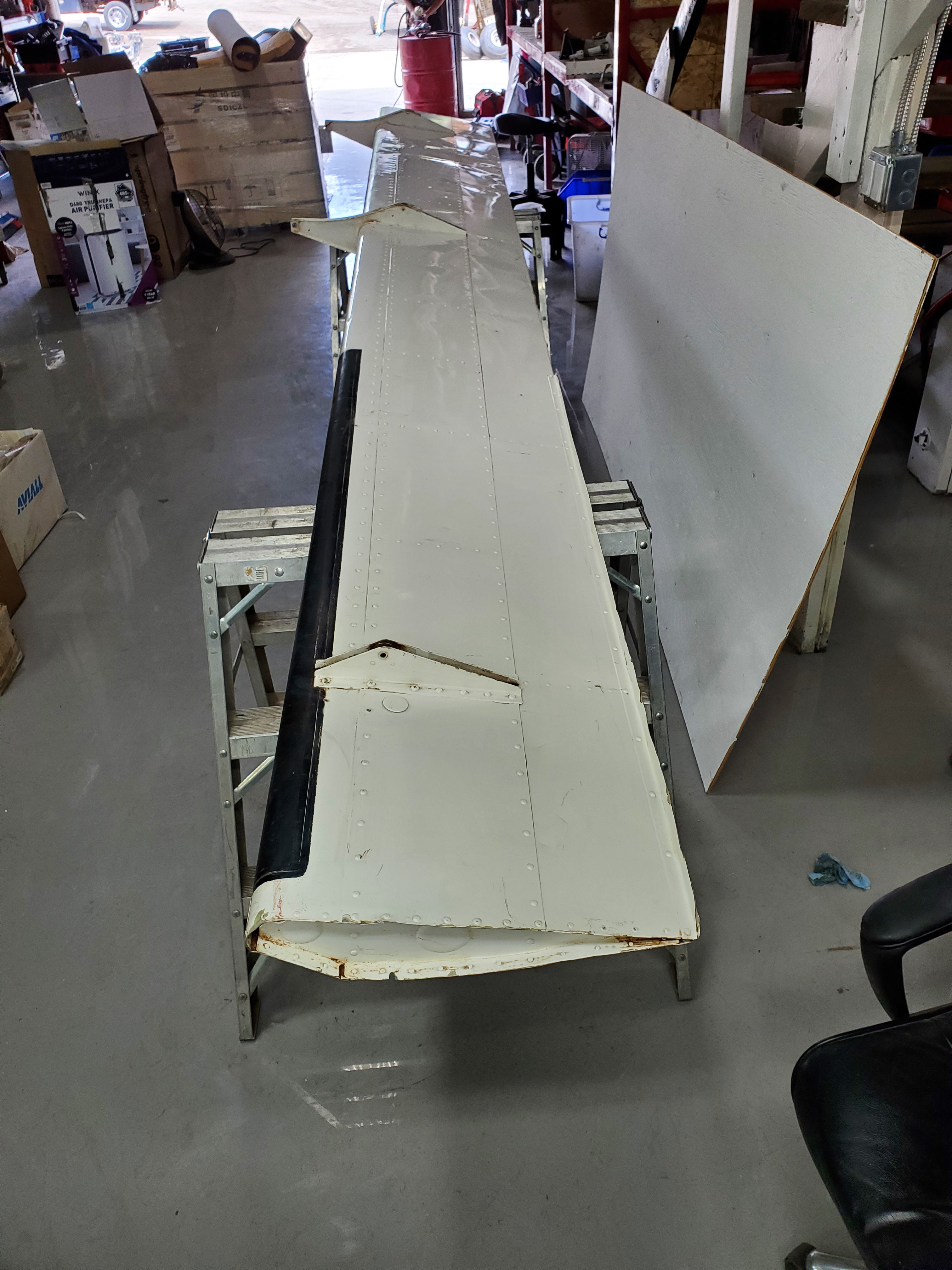 Flap Assy - RH - Cessna - 5Y-OER – Global Aircraft Industries