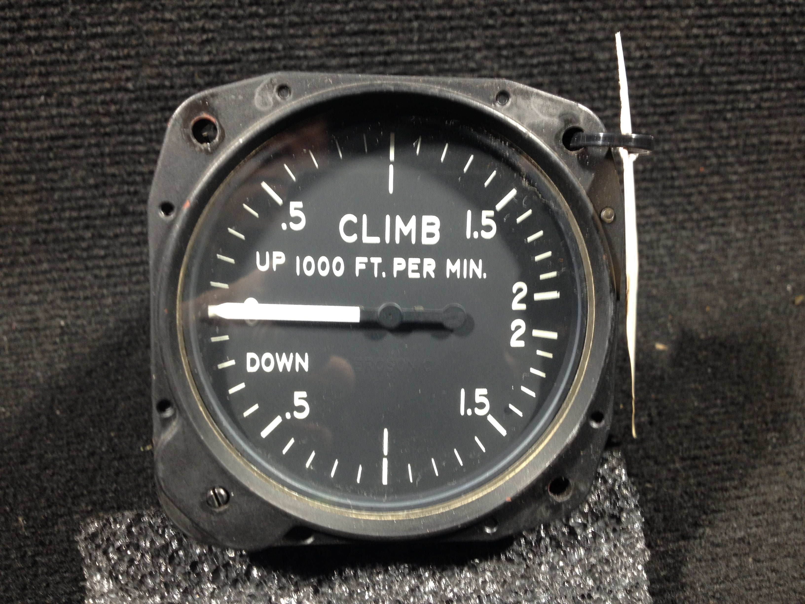 Rate of Climb Indicator - C-GOMP (#) – Global Aircraft Industries