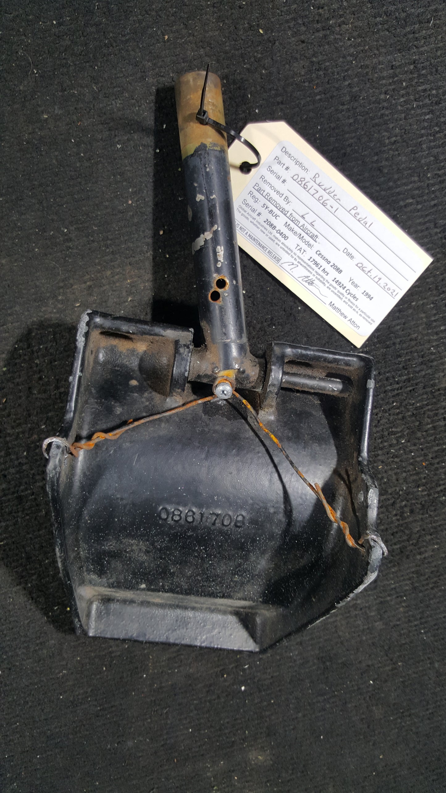 Rudder pedal - 5Y-BUC (#0861706-1) #2 – Global Aircraft Industries