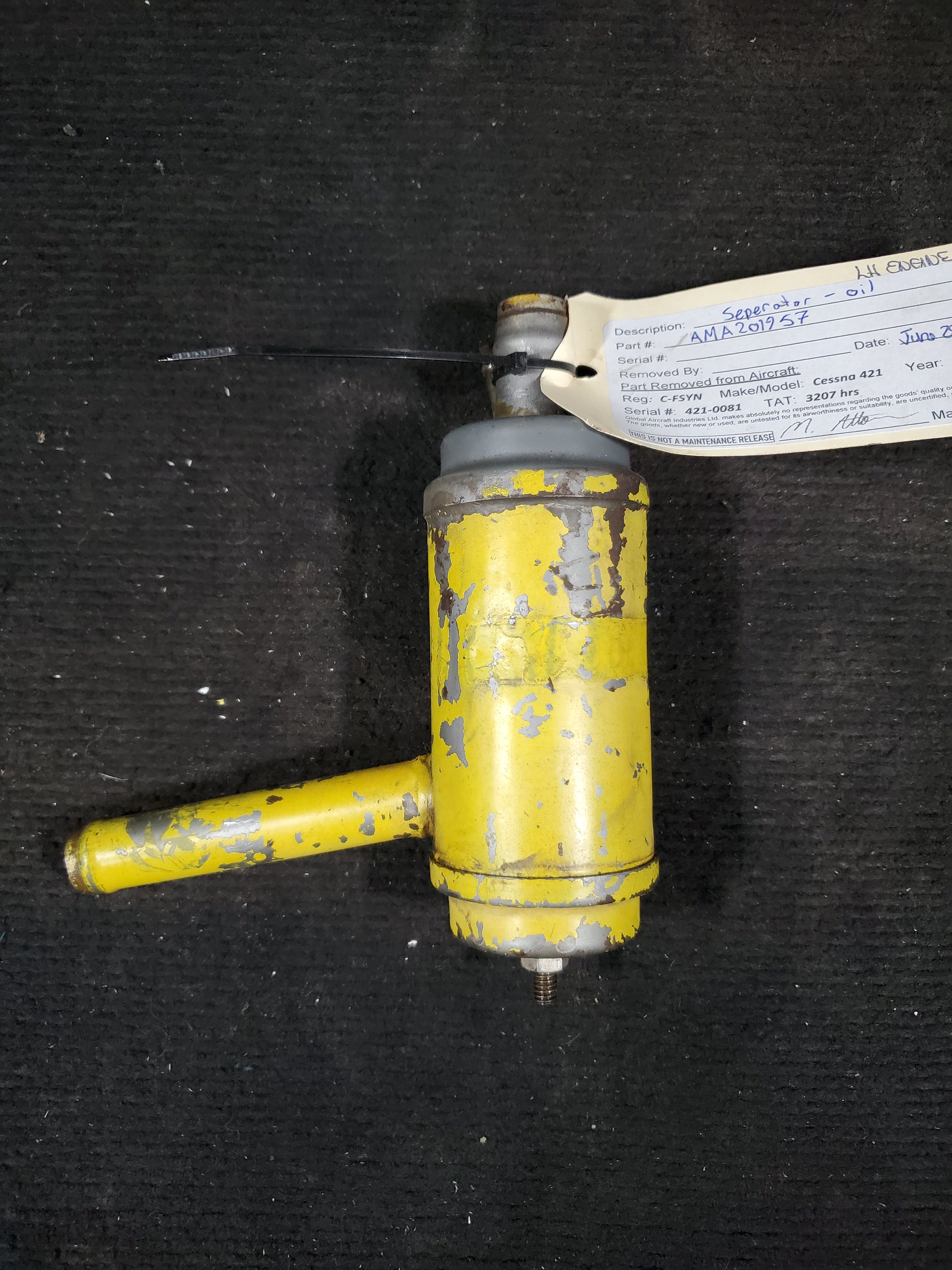 Seperator-Oil LH - Cessna - C-FSYN – Global Aircraft Industries