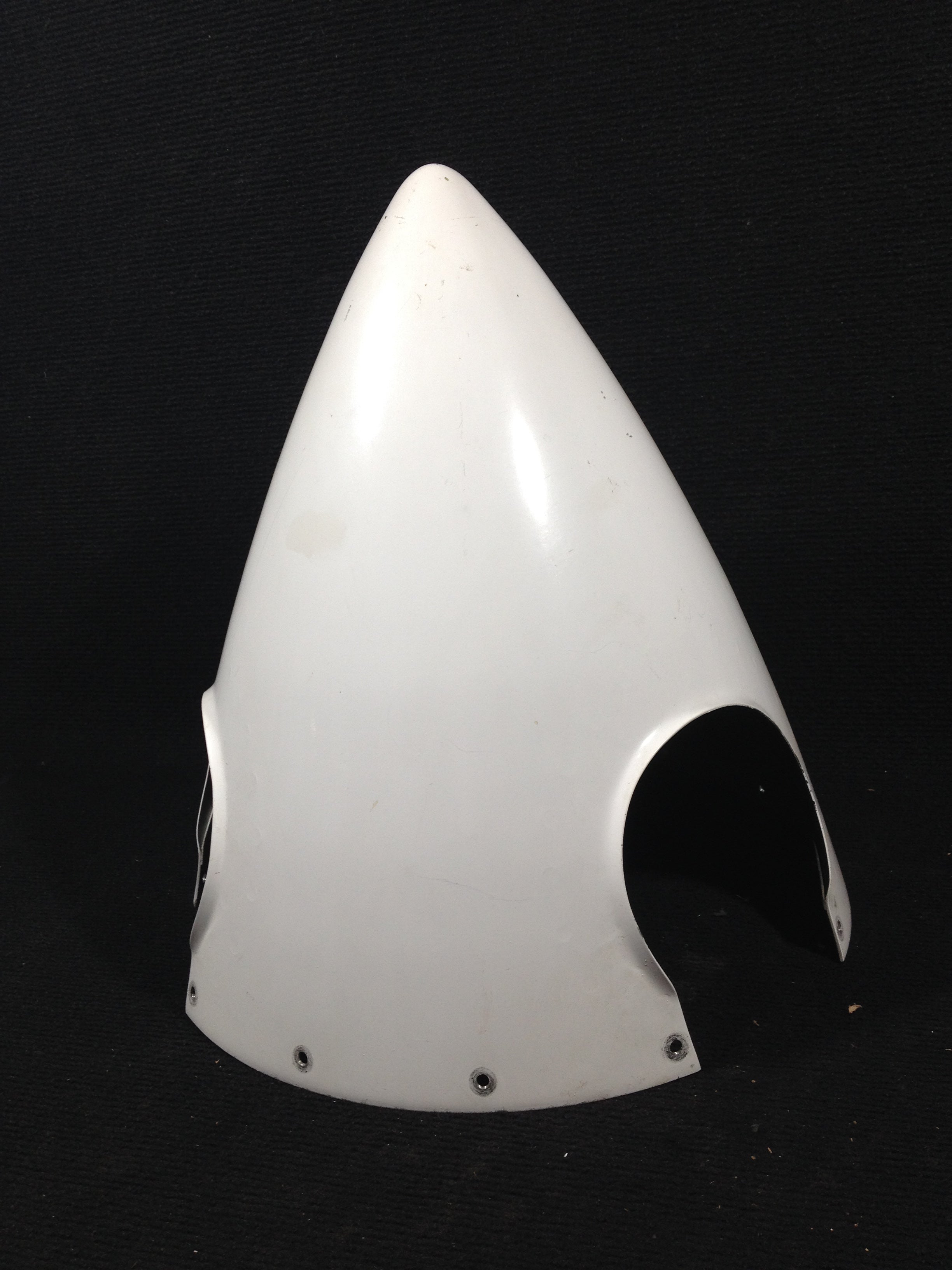 Spinner - 3 Blade - Beechcraft - C-GRMK – Global Aircraft Industries