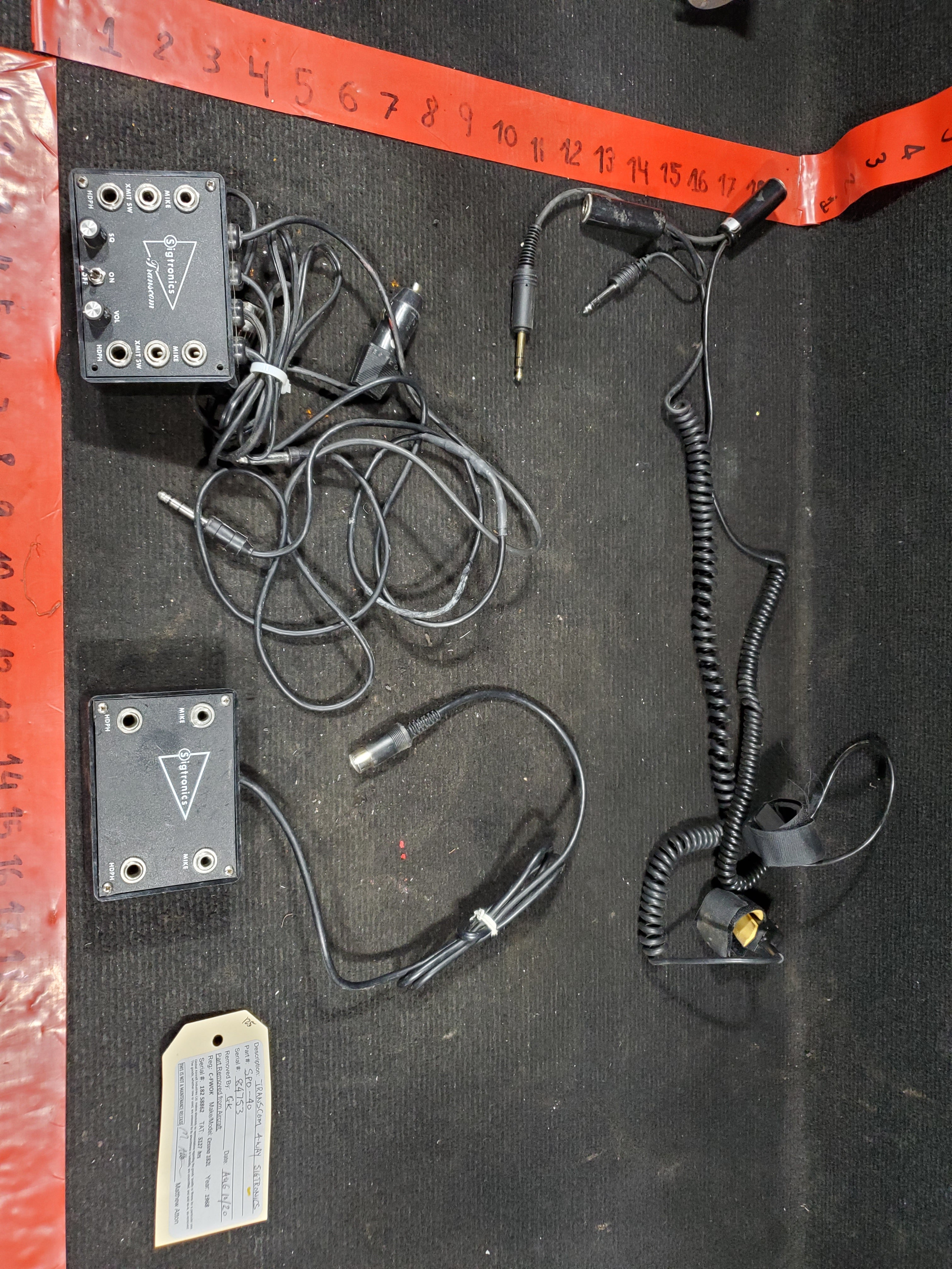 Transcom 4-Way - Sigtronics - C-FWOK (#SPO-40) – Global Aircraft Industries