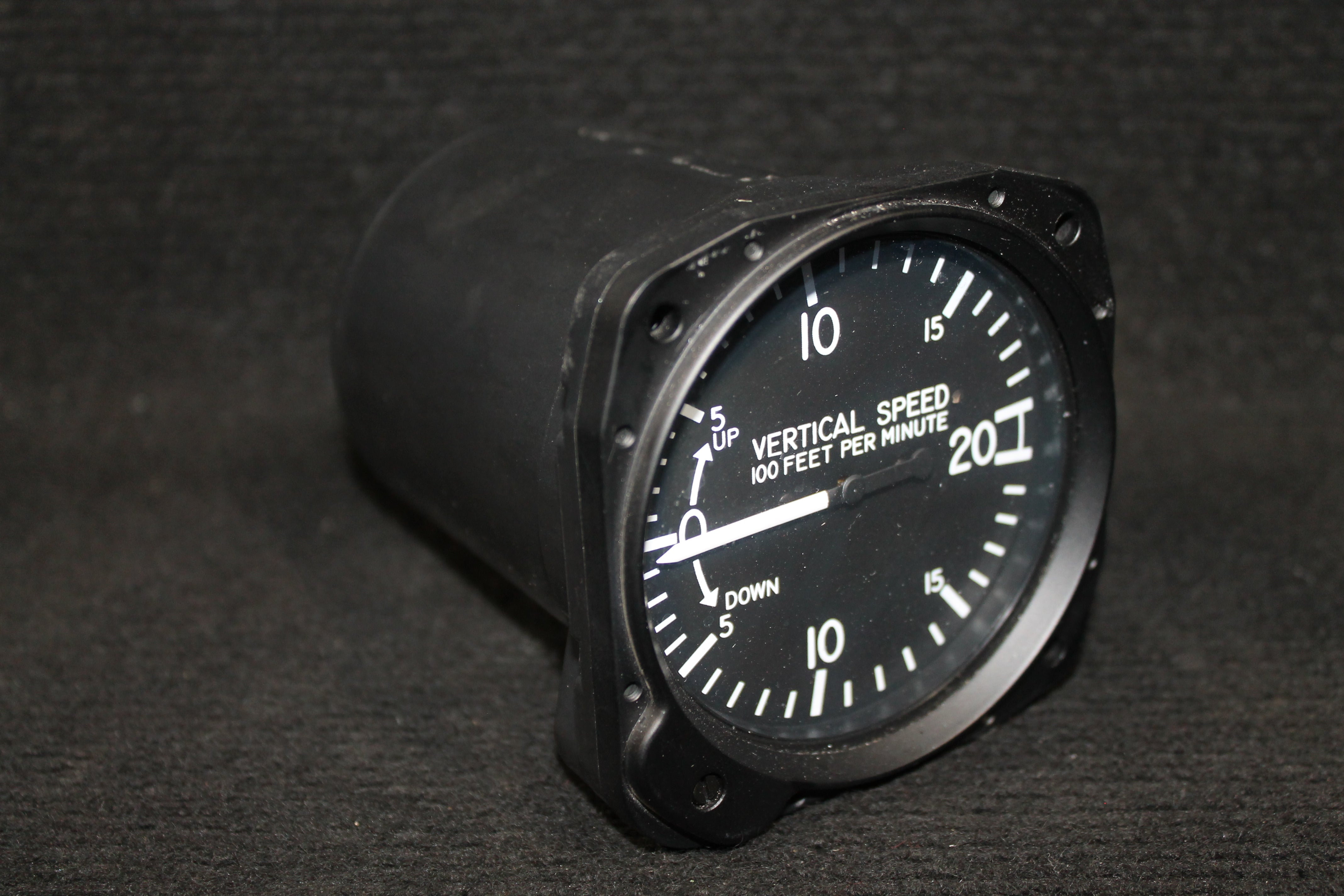 Vertical Speed Indicator - United Instruments - C-FGAN – Global Aircraft Industries