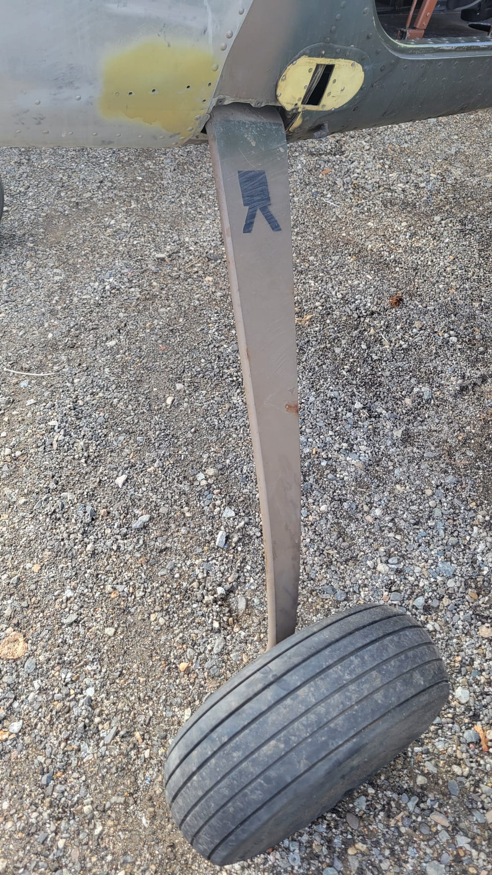 Main Landing Gear Spring LH – Global Aircraft Industries