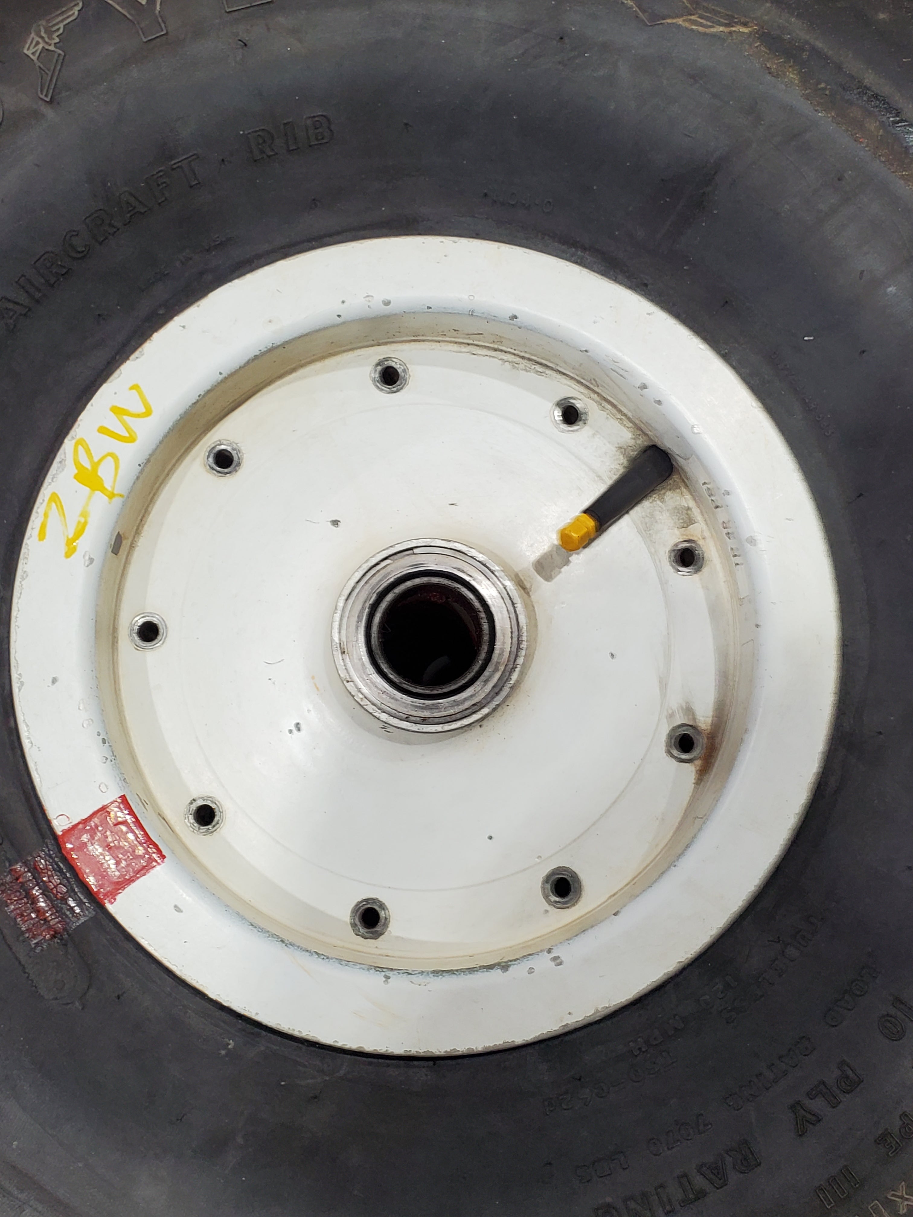 MLG Wheel Assy - Cessna 208B Caravan - Cleveland - 5Y-ZBW - 2 of 2 ...