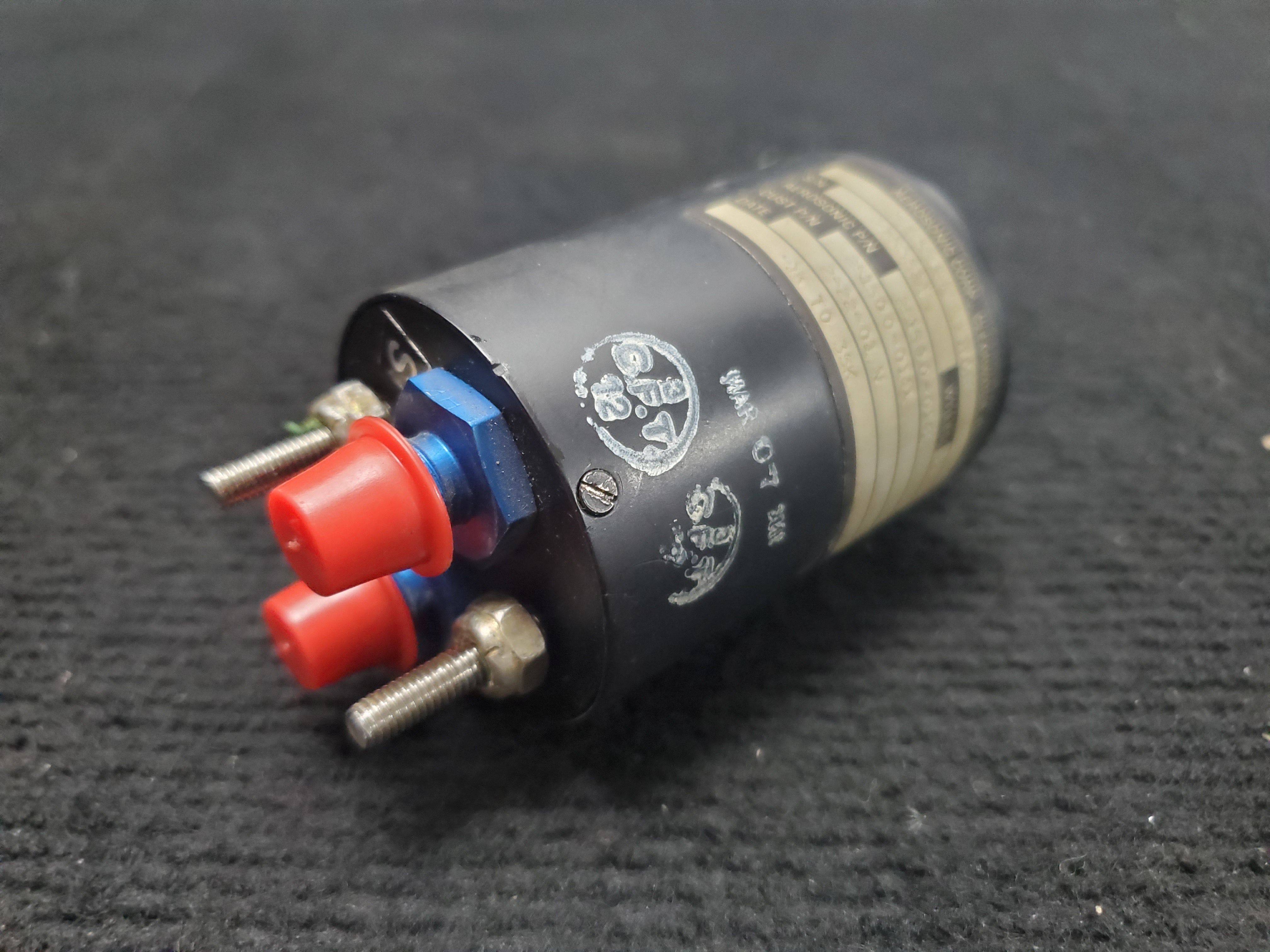 Pressure Switch - Airspeed Differential - Aerosonic - 5H-NWA – Global ...