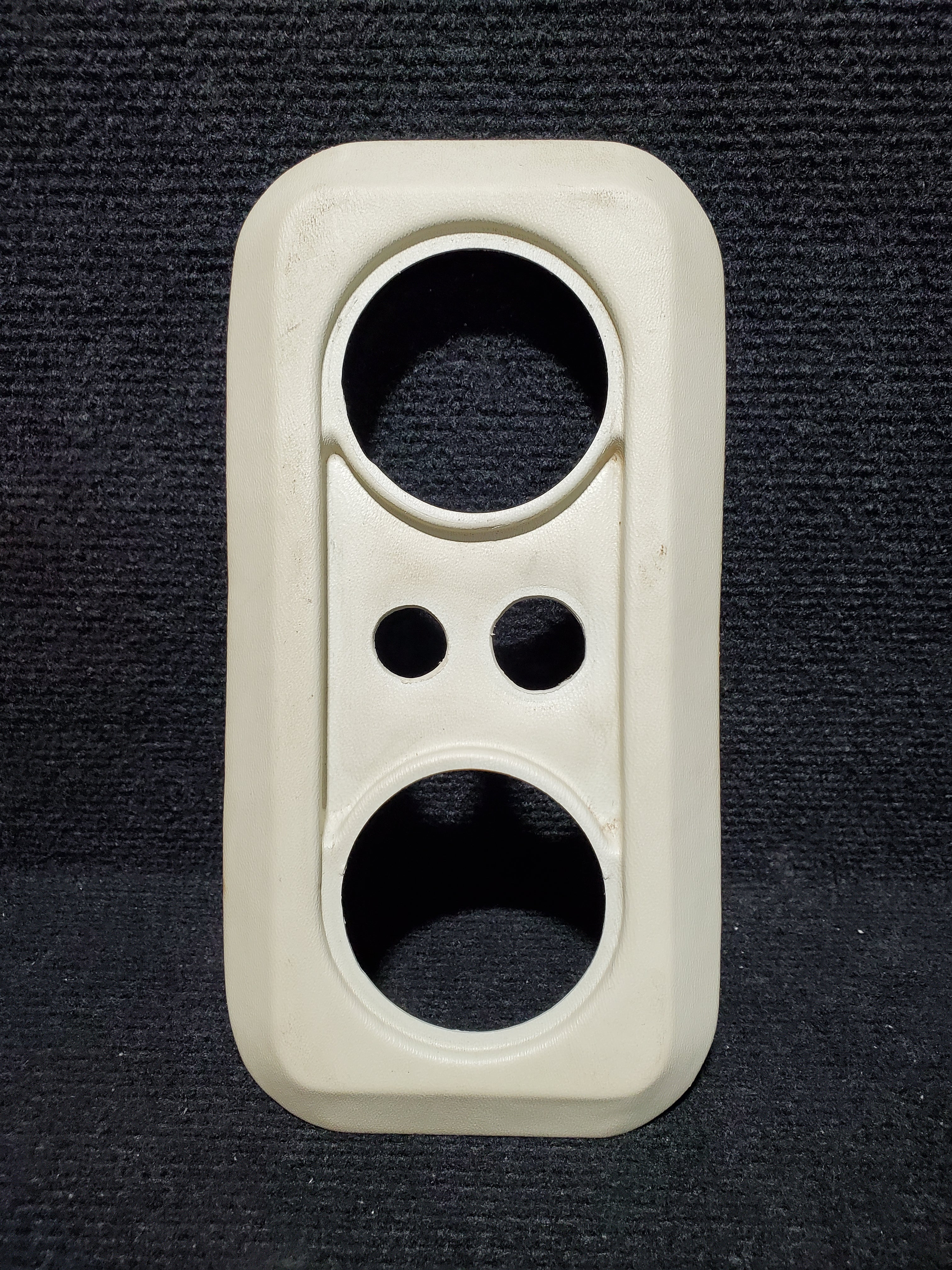 Escutcheon - Air and Reading Light - Cessna - MISC – Global Aircraft ...