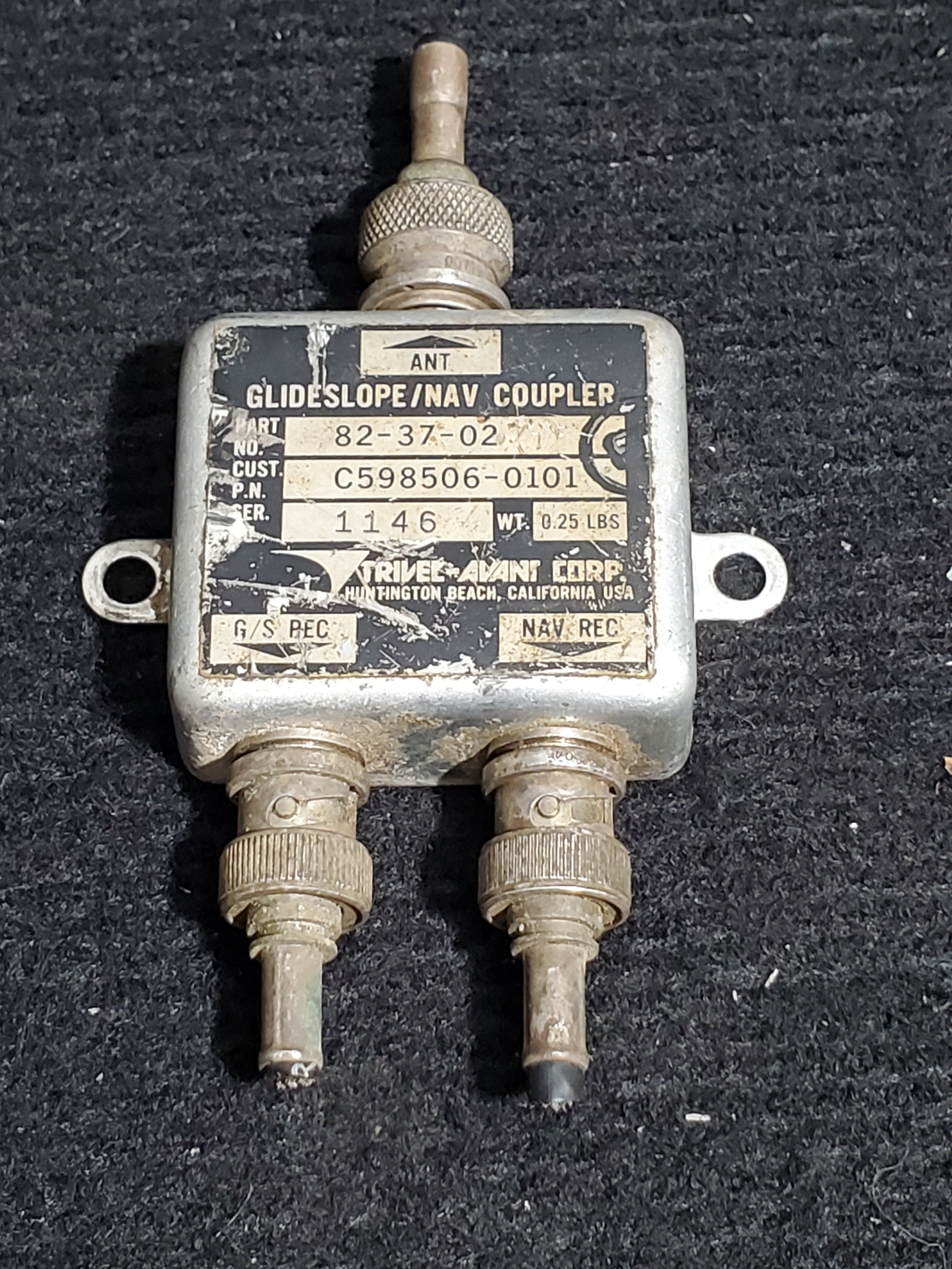 Glideslope/Nav Coupler - Trivec Avant - Cessna - 5Y-RNA – Global ...