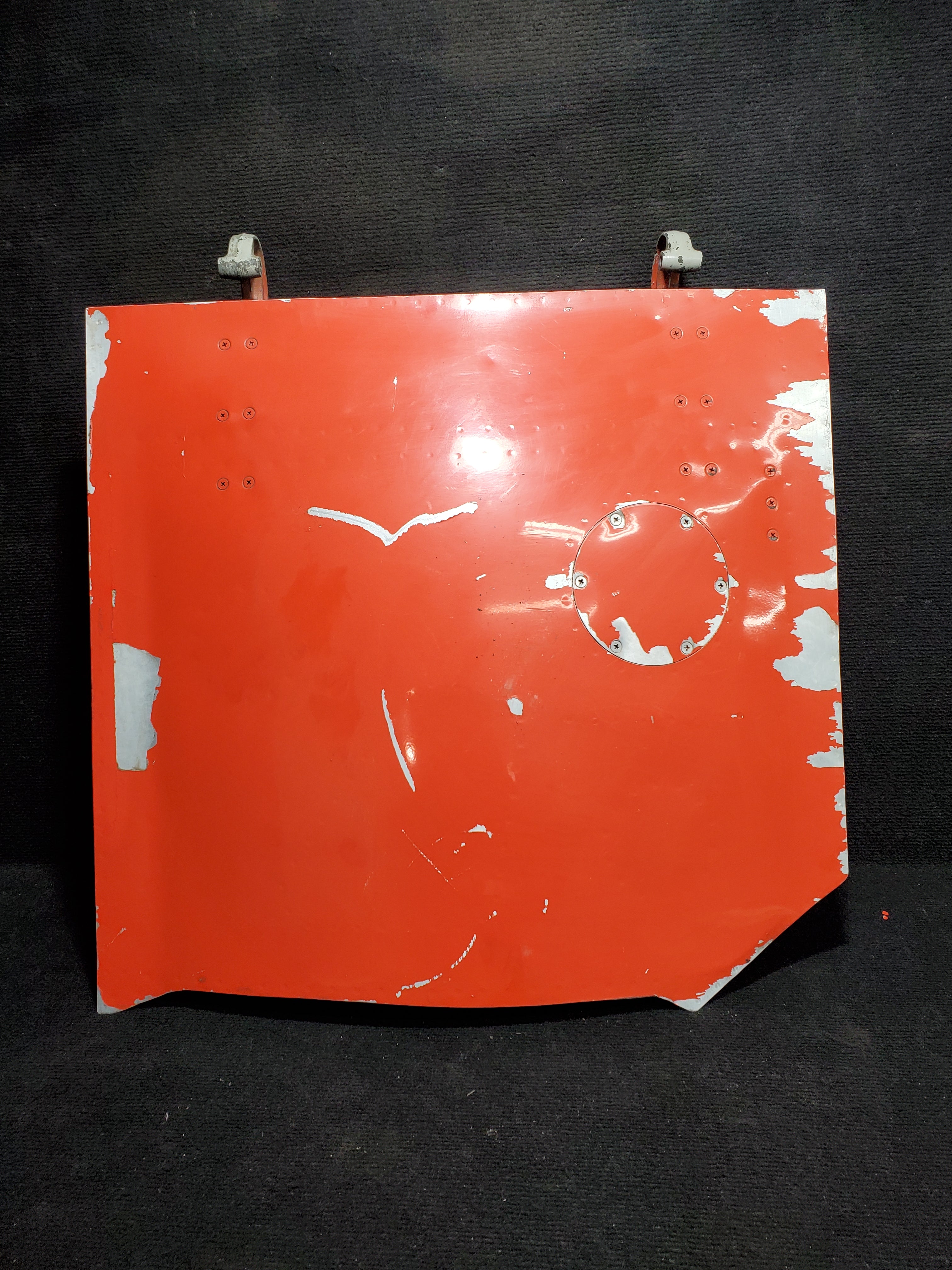 MLG Door Assembly INBD LH - C-FSYN – Global Aircraft Industries