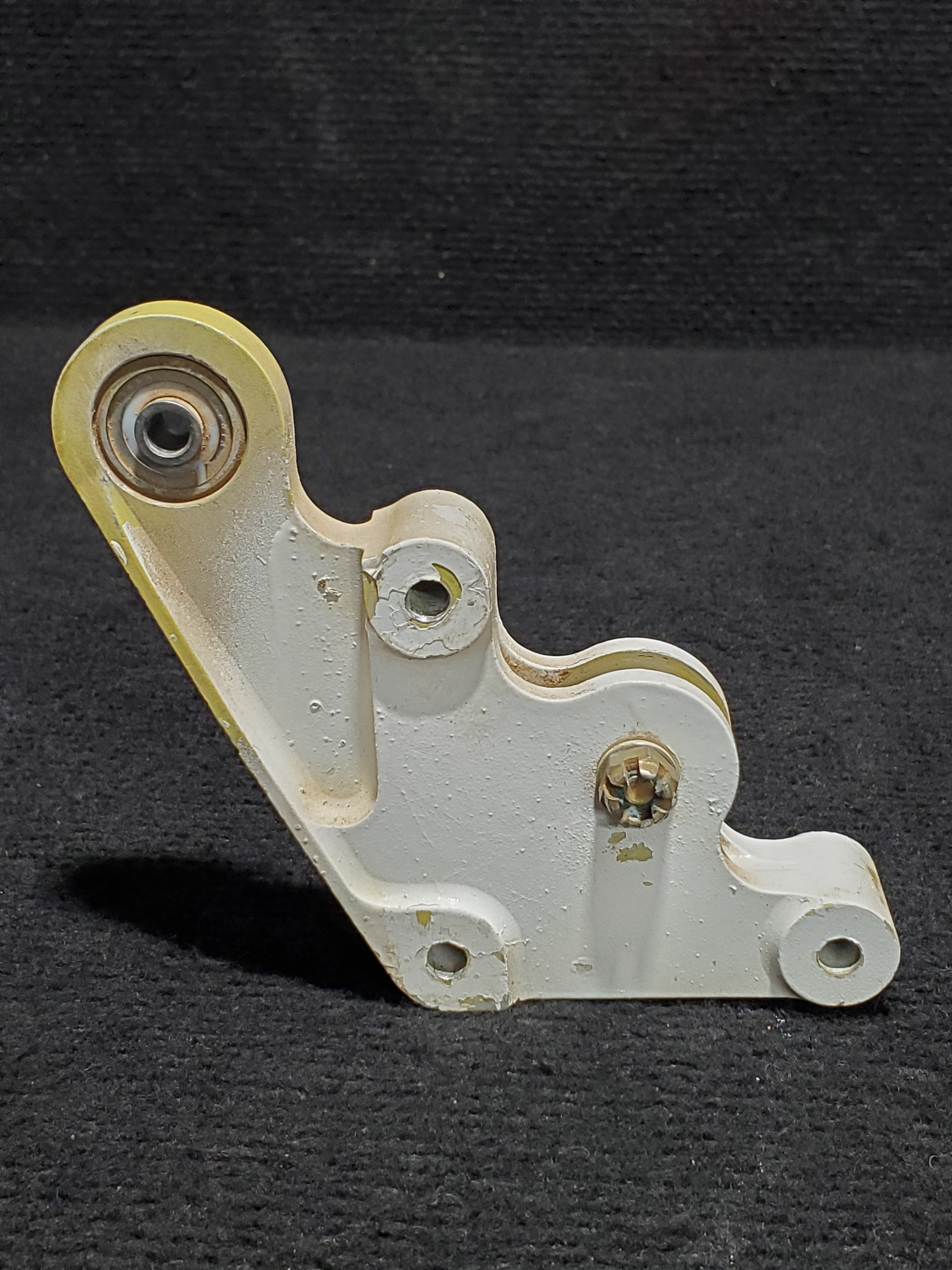 Elevator Pushrod Arm Assy - Cessna - 5Y-ZBW – Global Aircraft Industries