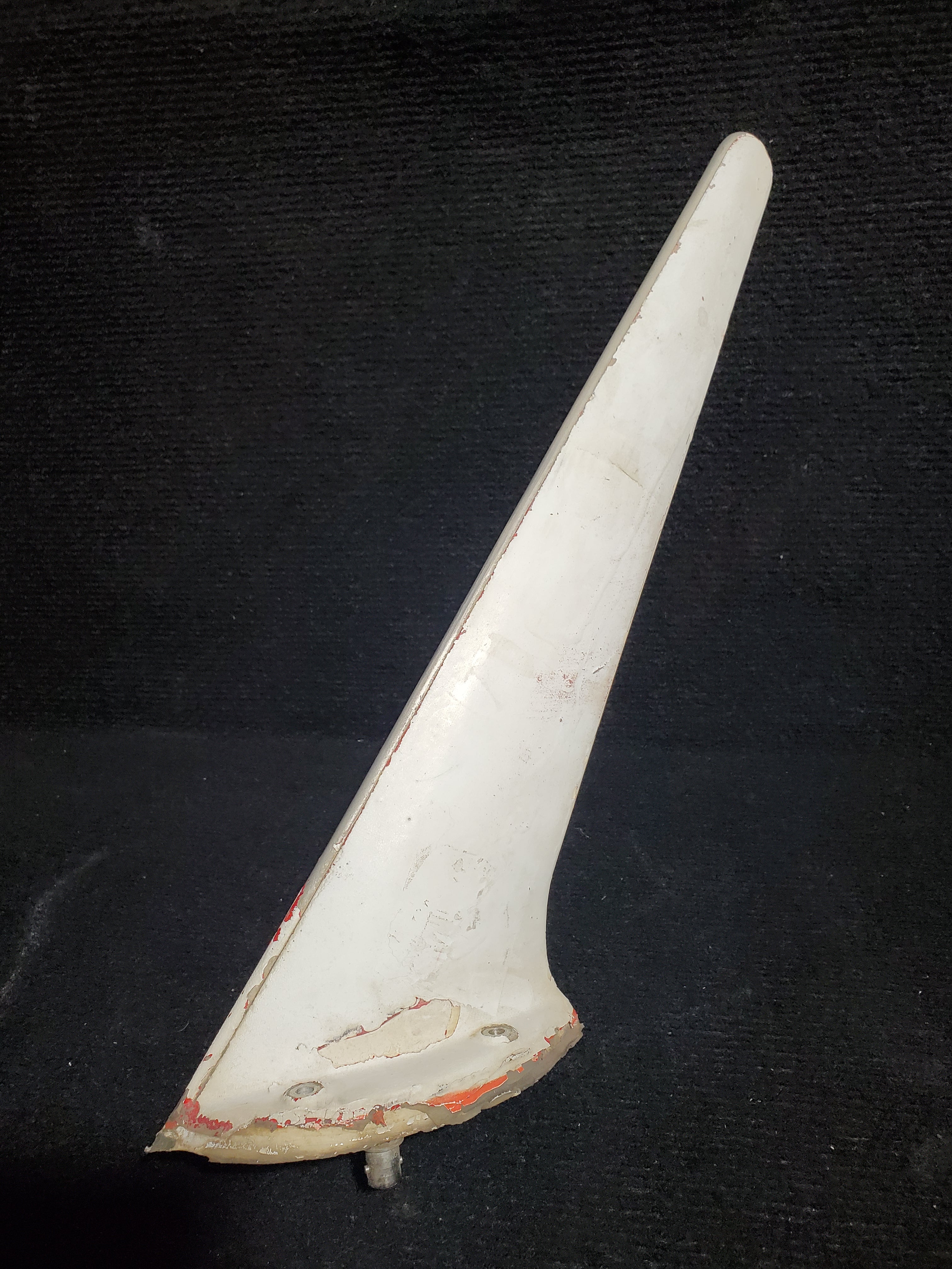 VHF Comm Antenna - Trivec Avant - 5Y-BUC – Global Aircraft Industries