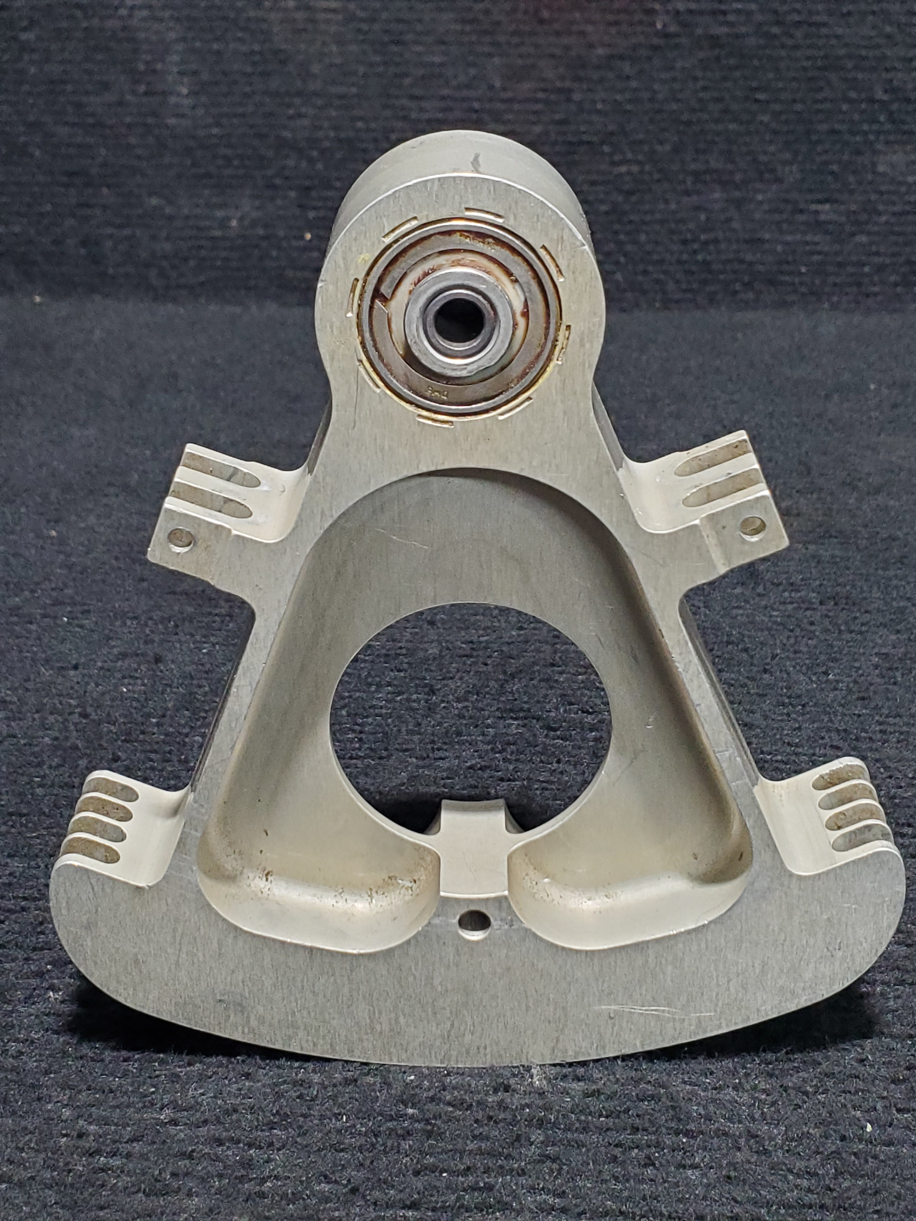 Aileron Quadrant Assembly - Lower - Cessna - 5Y-ZBW – Global Aircraft ...